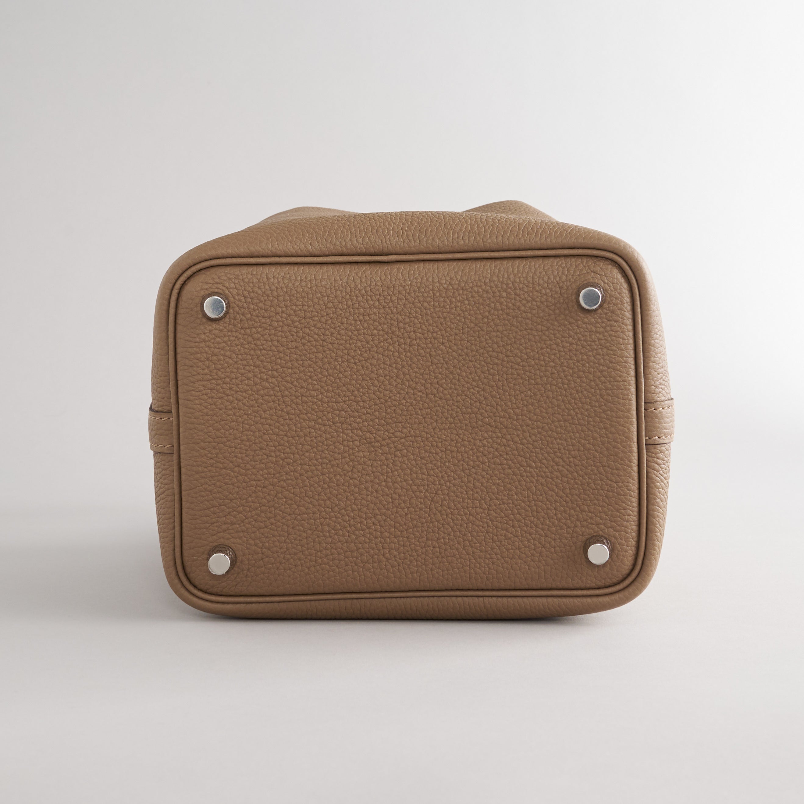 Hermès Picotin 18 Clemence Beige De Weimar Palladium Hardware – eliteUSA