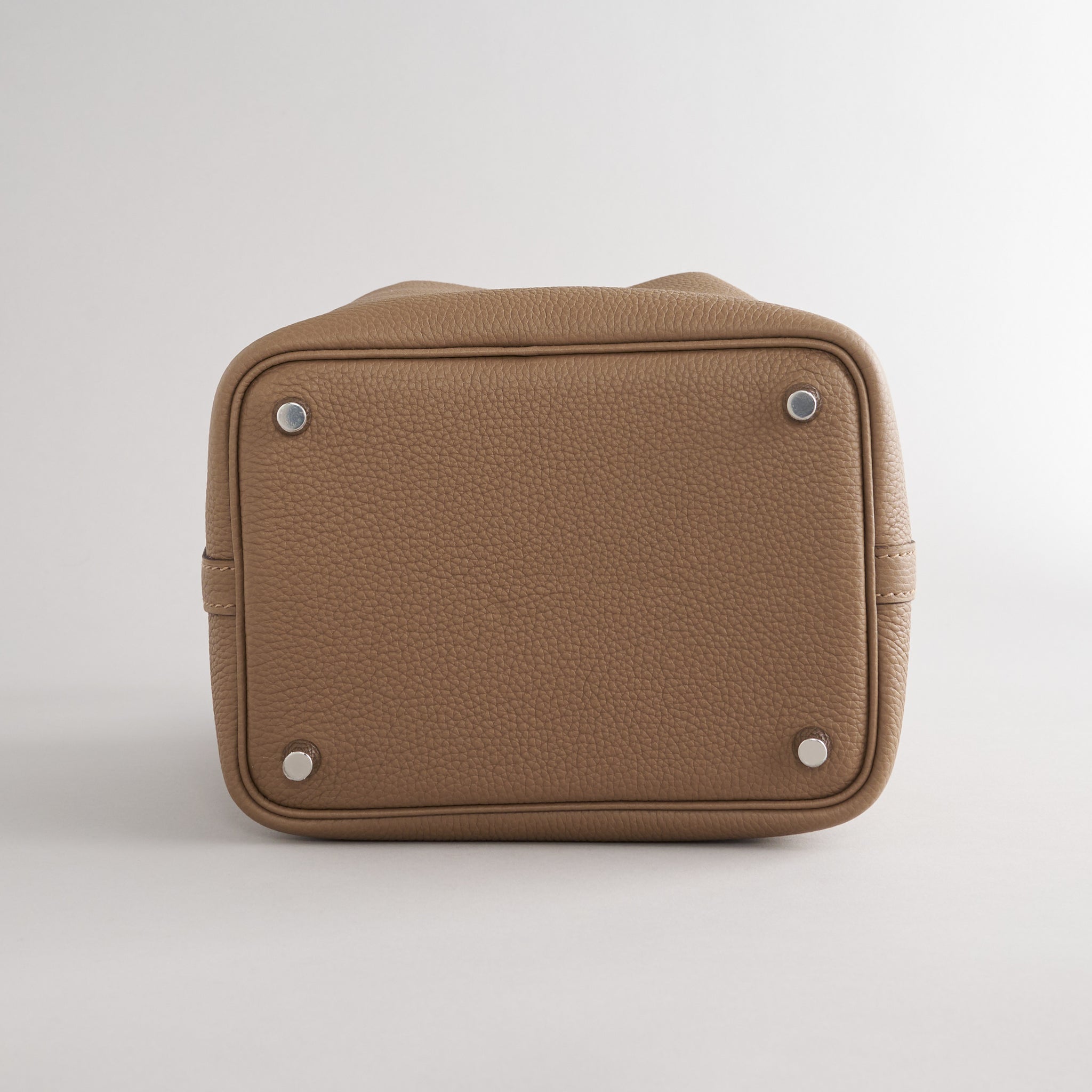 Hermès Picotin 18 Clemence Beige De Weimar Palladium Hardware – eliteUSA