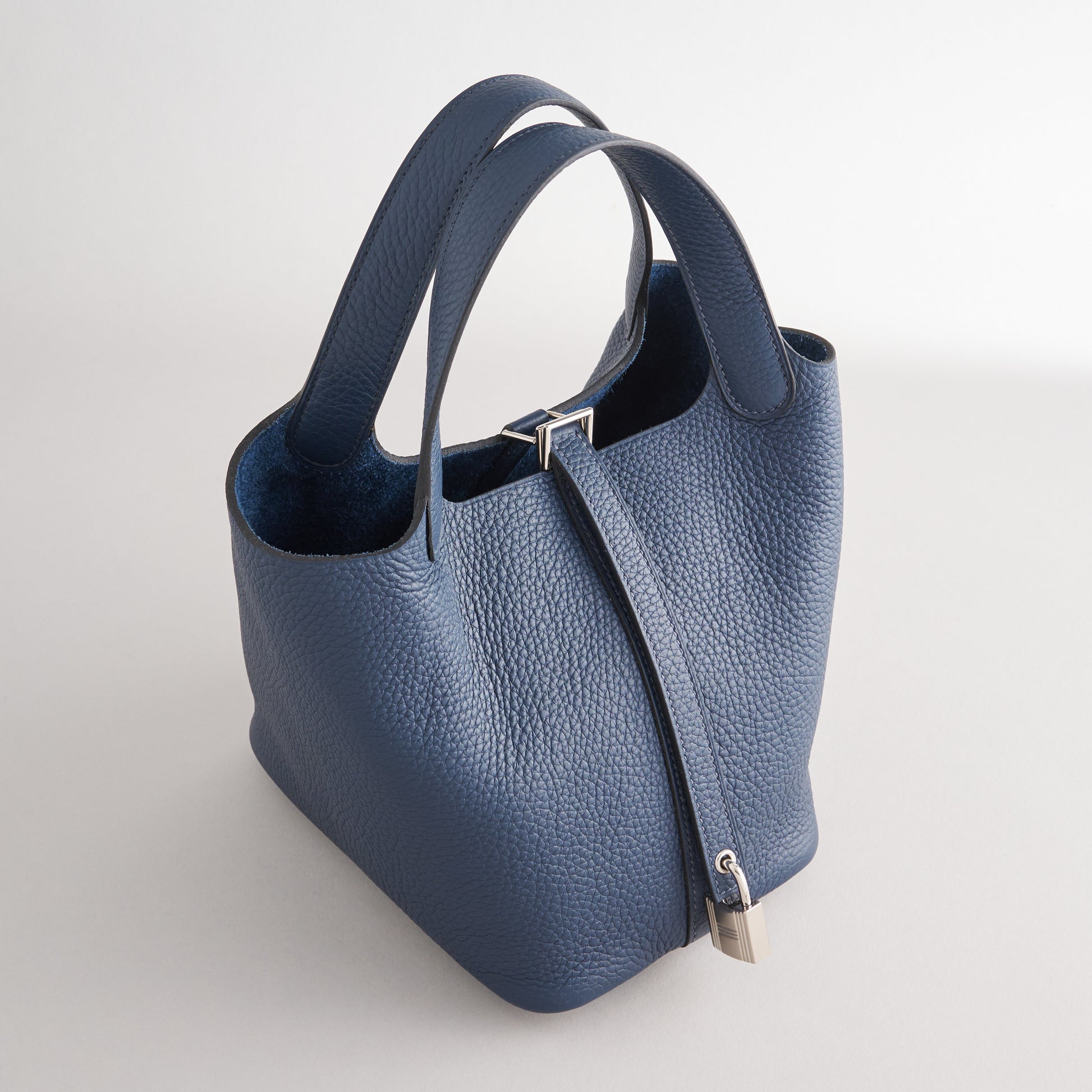 Hermès Picotin 18 Clemence Blue de Prusse Palladium Hardware – eliteUSA
