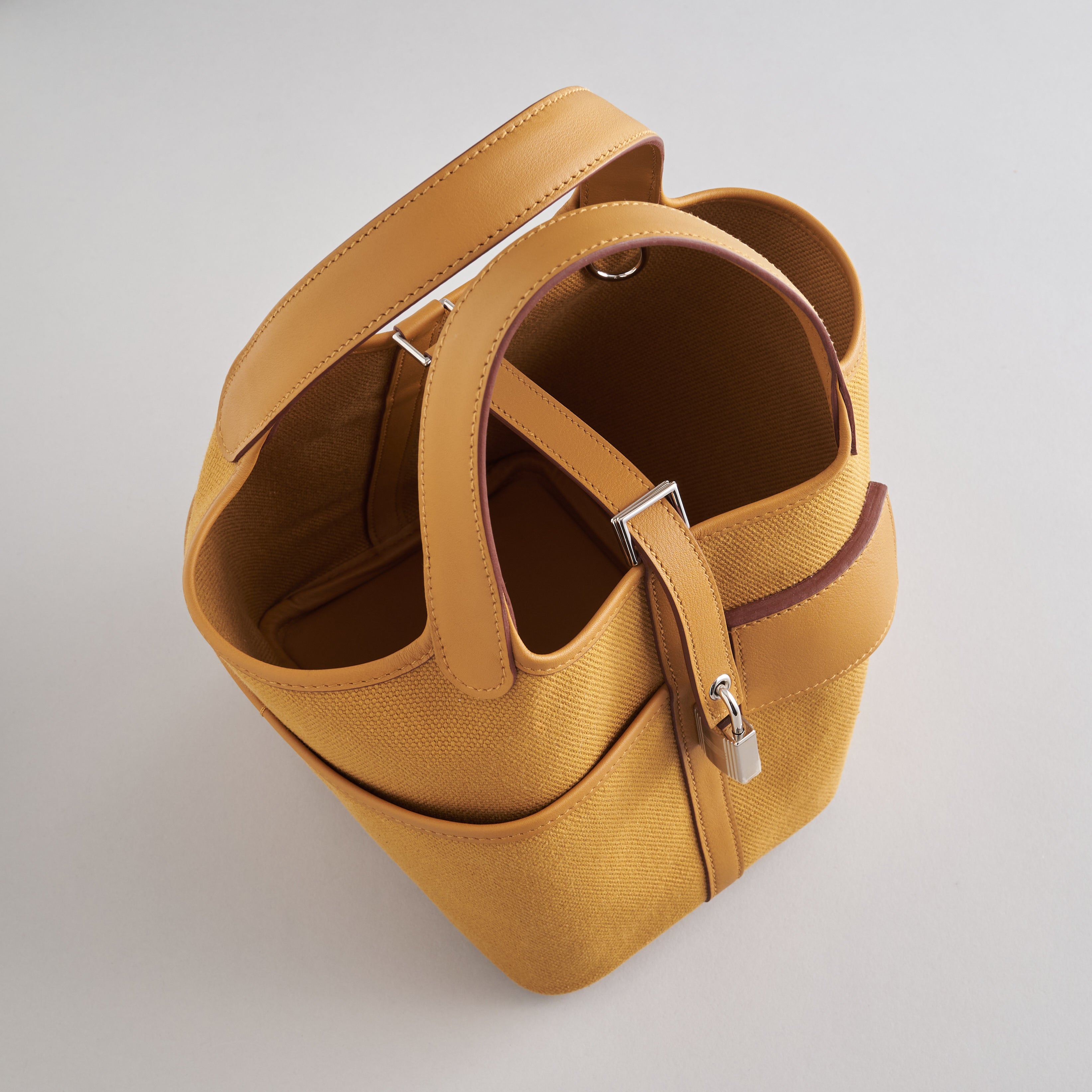 Hermès Picotin 18 Desert/Sesame Cargo Palladium Hardware – eliteUSA